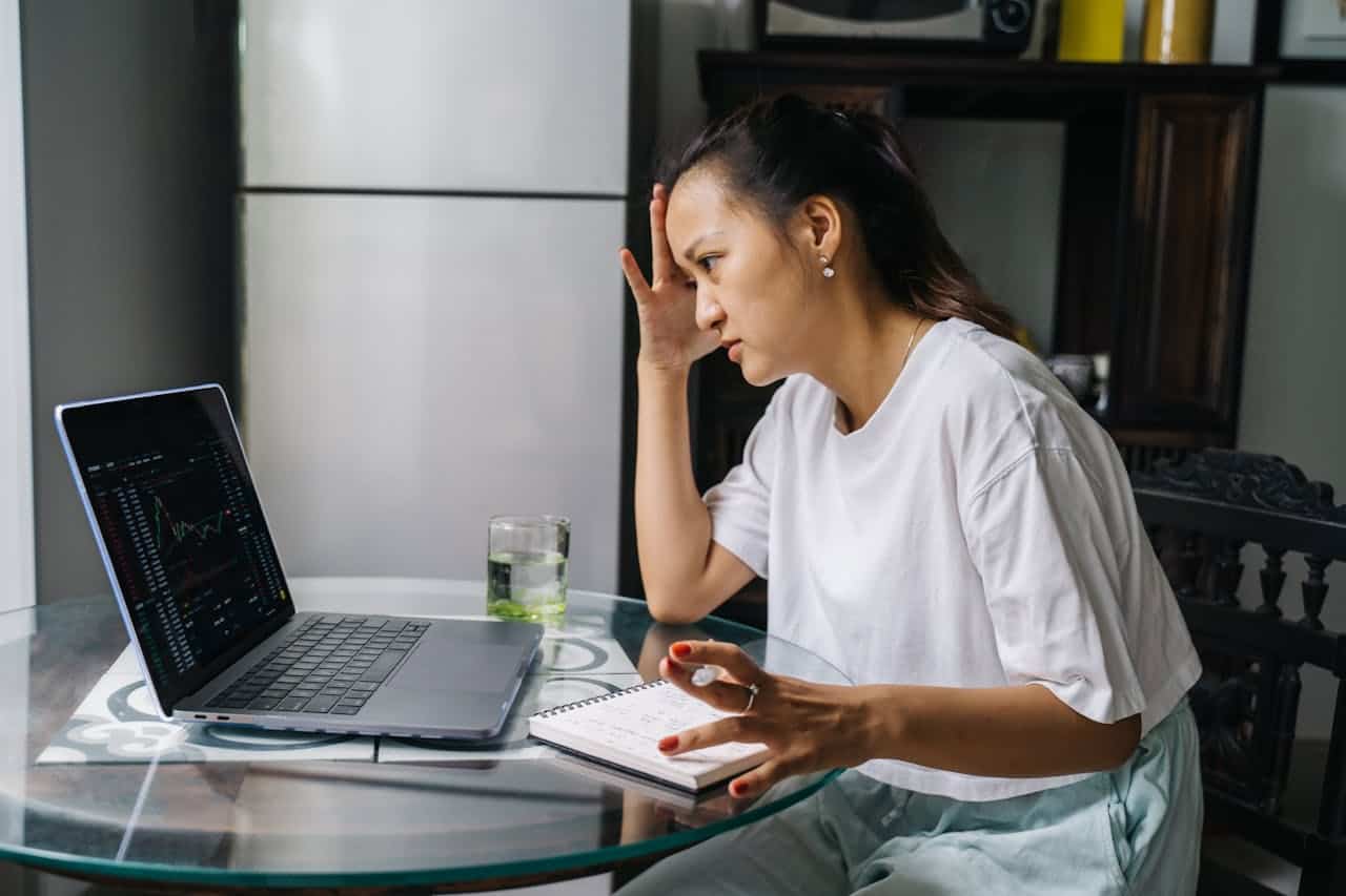 Understanding Money Dysmorphia: A Growing Financial Concern - Planned ...